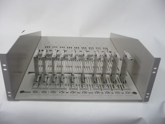 CRST2 RACK Series | 製品情報 | サーバーラック「株式会社コムラック」